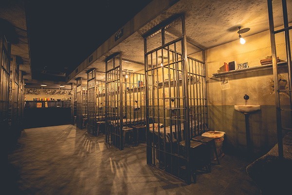 Theatrical Cocktail Experience for Two at Alcotraz Prison Cocktail Bar ...