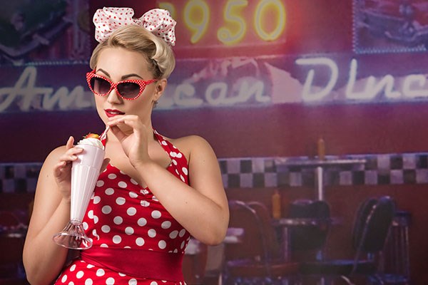 50s Pin Up Makeover and Photoshoot from Buyagift